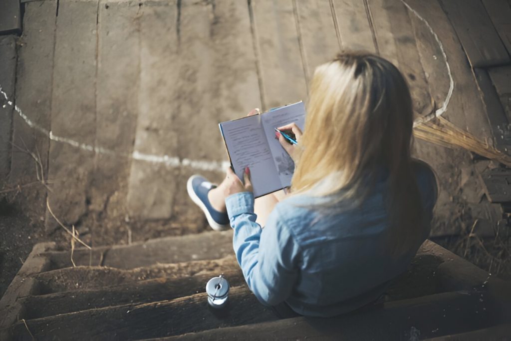 How To Write a Short Story in a Week (7 Days)